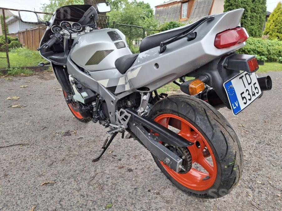 Кавасаки Zx-6R 1997 в Рига, объемом двигателя 0.60 л и пробегом 0 тыс. км за 950 €, фото 5 на AUTOMOTO.COM.LV