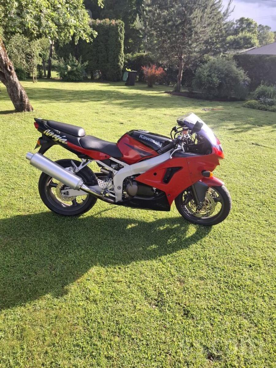 Кавасаки Zx-6R 1998 в Рига, объемом двигателя 0.60 л и пробегом 0 тыс. км за 2000 €, фото 3 на AUTOMOTO.COM.LV