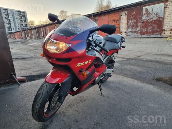 Кавасаки Zx-6R 1999 в Рига, объемом двигателя 0.60 л и пробегом 0 тыс. км за 1750 €, фото 1 на AUTOMOTO.COM.LV