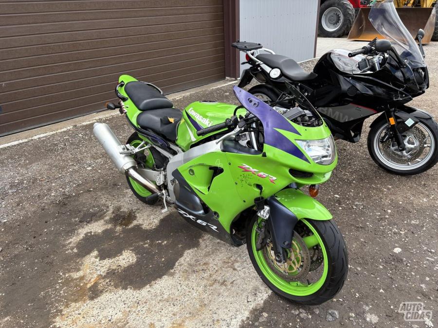 Кавасаки Zx-6R 1999 в Кельме, объемом двигателя 0.60 л и пробегом 38 тыс. км за 965 €, фото 1 на AUTOMOTO.COM.LV