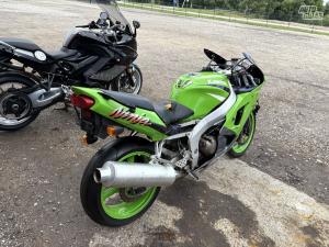 Кавасаки Zx-6R 1999 в Кельме, объемом двигателя 0.60 л и пробегом 38 тыс. км за 965 €, фото 4 на AUTOMOTO.COM.LV
