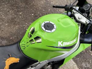 Кавасаки Zx-6R 1999 в Кельме, объемом двигателя 0.60 л и пробегом 38 тыс. км за 965 €, фото 16 на AUTOMOTO.COM.LV