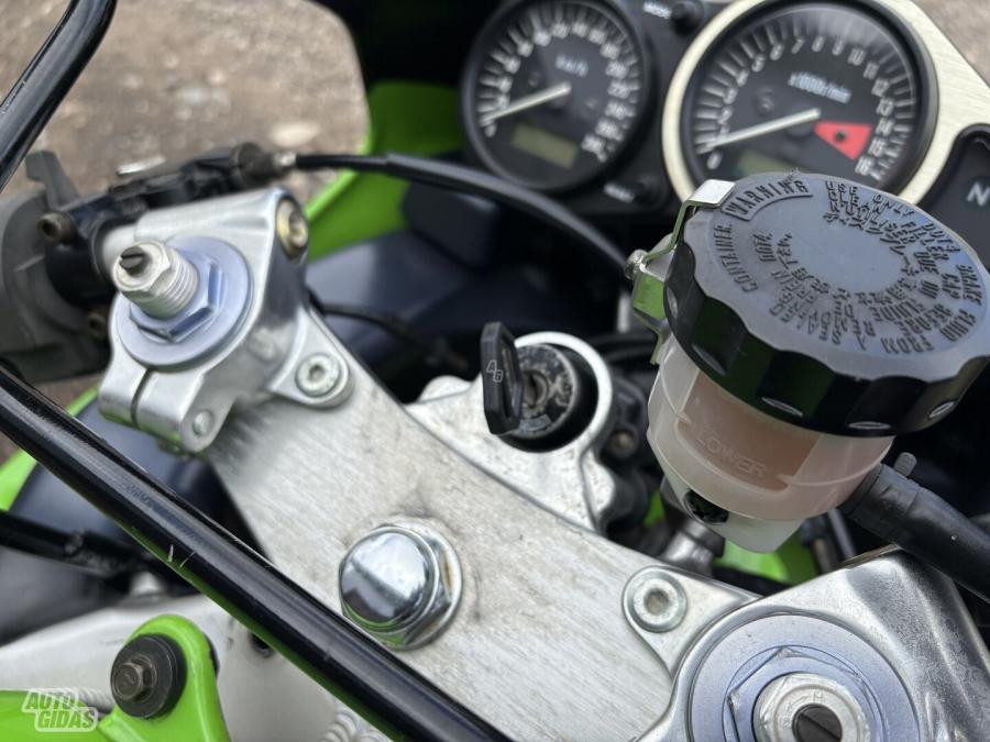 Кавасаки Zx-6R 1999 в Кельме, объемом двигателя 0.60 л и пробегом 38 тыс. км за 965 €, фото 18 на AUTOMOTO.COM.LV