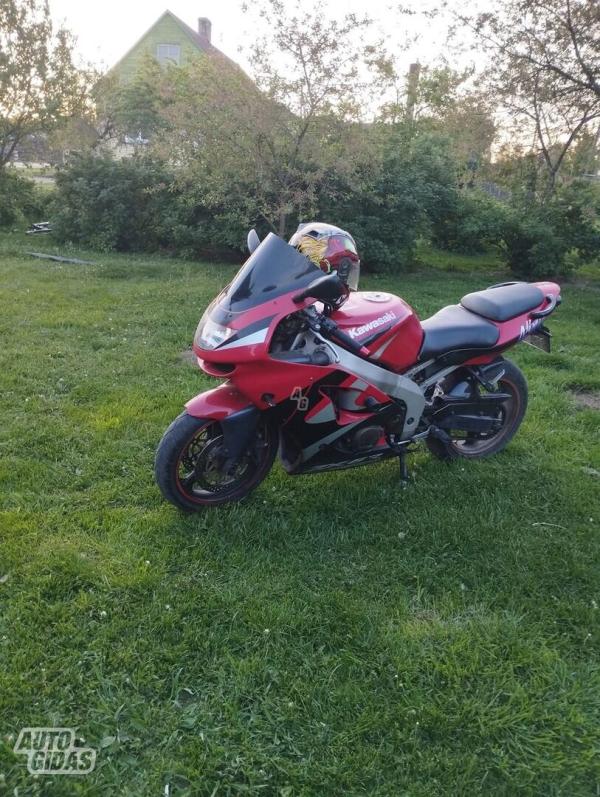 Кавасаки Zx-6R 1999 в Шальчининкай, объемом двигателя 0.00 л и пробегом 0 тыс. км за 1000 €, фото 3 на AUTOMOTO.COM.LV