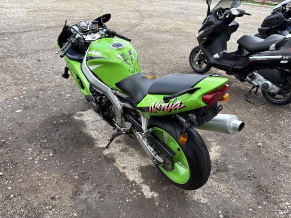 Kawasaki Zx-6R 1999 Kelmė, ar dzinēja tilpumu 0.60 L un nobraukumu 38 tūkst. km par 965 €, foto 5 vietnē AUTOMOTO.COM.LV