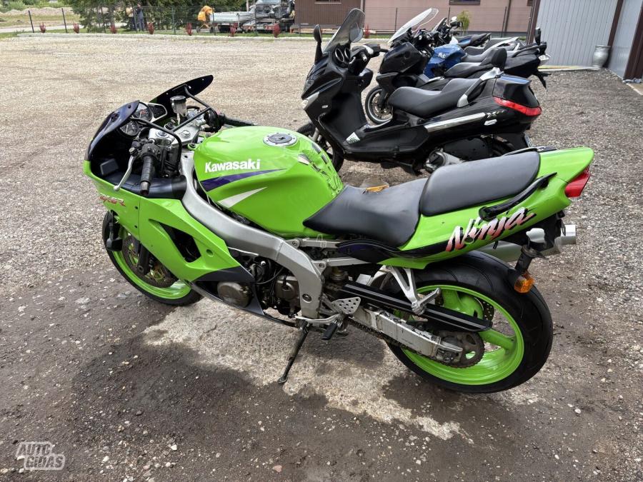 Kawasaki Zx-6R 1999 Kelmė, ar dzinēja tilpumu 0.60 L un nobraukumu 38 tūkst. km par 965 €, foto 6 vietnē AUTOMOTO.COM.LV
