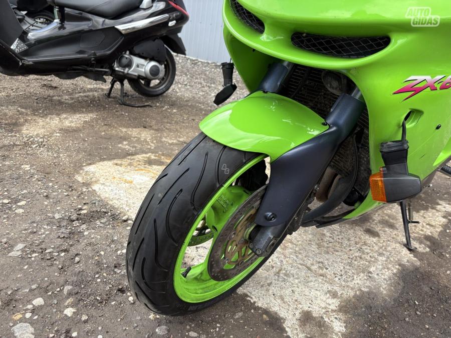 Kawasaki Zx-6R 1999 Kelmė, ar dzinēja tilpumu 0.60 L un nobraukumu 38 tūkst. km par 965 €, foto 9 vietnē AUTOMOTO.COM.LV