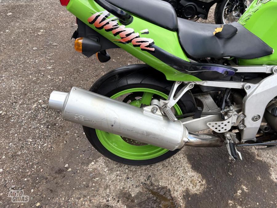 Kawasaki Zx-6R 1999 Kelmė, ar dzinēja tilpumu 0.60 L un nobraukumu 38 tūkst. km par 965 €, foto 14 vietnē AUTOMOTO.COM.LV