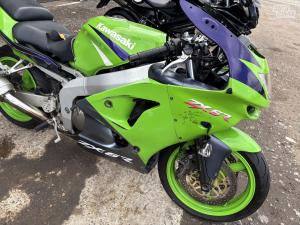 Kawasaki Zx-6R 1999 Kelmė, ar dzinēja tilpumu 0.60 L un nobraukumu 38 tūkst. km par 965 €, foto 15 vietnē AUTOMOTO.COM.LV