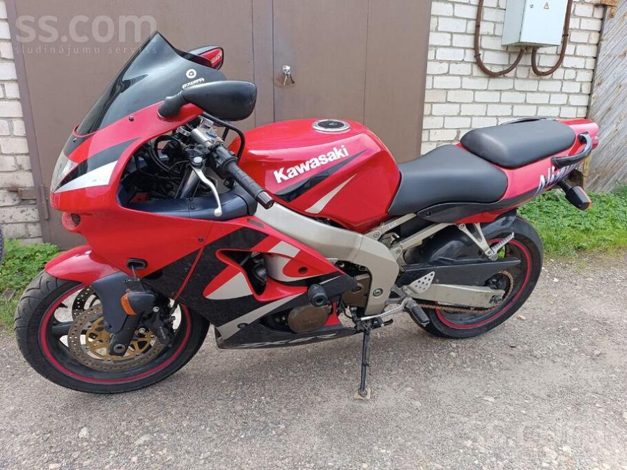 Кавасаки Zx-6R 2000 в Рига, объемом двигателя 0.60 л и пробегом 0 тыс. км за 990 €, фото 5 на AUTOMOTO.COM.LV