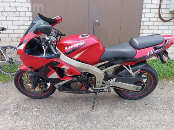 Кавасаки Zx-6R 2000 в Рига, объемом двигателя 0.60 л и пробегом 0 тыс. км за 990 €, фото 5 на AUTOMOTO.COM.LV