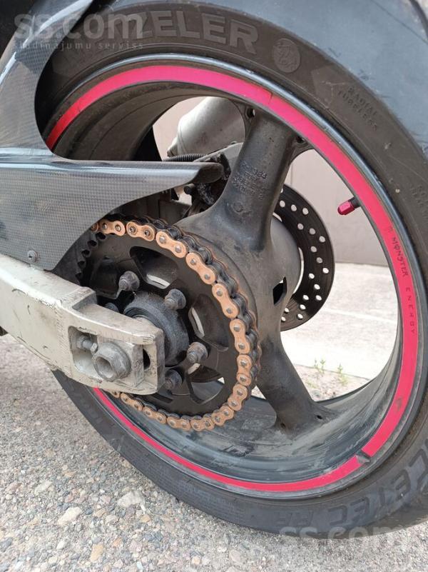 Кавасаки Zx-6R 2000 в Рига, объемом двигателя 0.60 л и пробегом 0 тыс. км за 990 €, фото 8 на AUTOMOTO.COM.LV