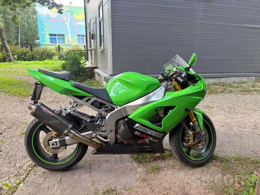Kawasaki Zx-6R 2004 in Riga, with an engine capacity of 0.64 L and mileage of 0 thousand km for 3500 €, photo 1 on AUTOMOTO.COM.LV