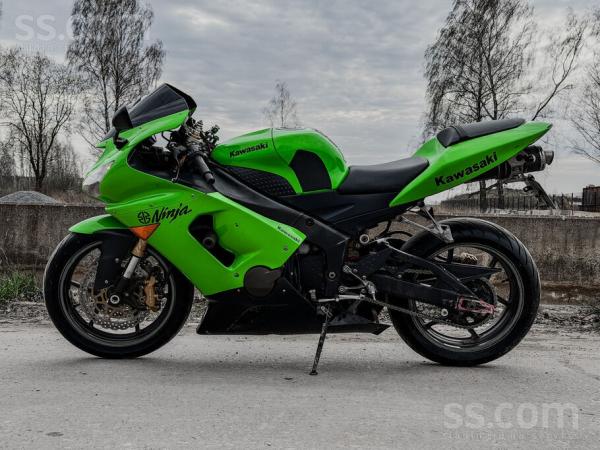Kawasaki Zx-6R 2006 Rīga, ar dzinēja tilpumu 0.64 L un nobraukumu 0 tūkst. km par 5290 €, foto 5 vietnē AUTOMOTO.COM.LV