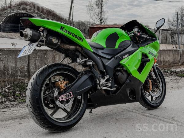 Kawasaki Zx-6R 2006 in Riga, with an engine capacity of 0.64 L and mileage of 0 thousand km for 4990 €, photo 2 on AUTOMOTO.COM.LV