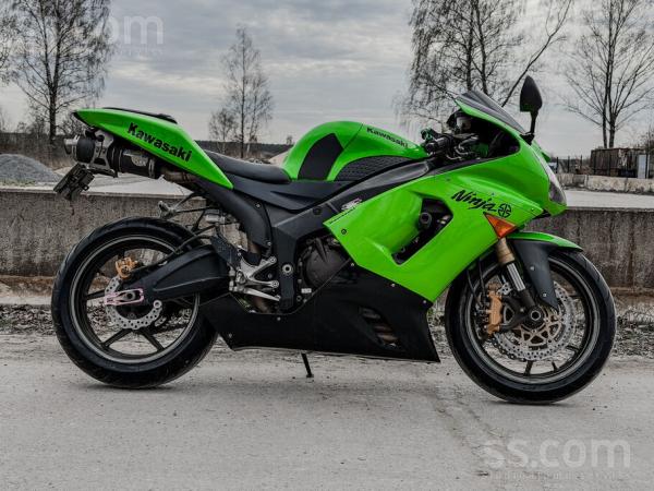 Kawasaki Zx-6R 2006 in Riga, with an engine capacity of 0.64 L and mileage of 0 thousand km for 4990 €, photo 6 on AUTOMOTO.COM.LV
