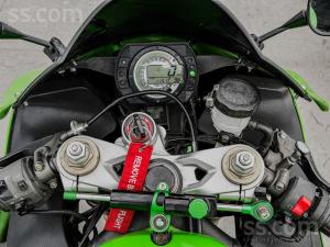 Kawasaki Zx-6R 2006 Rīga, ar dzinēja tilpumu 0.64 L un nobraukumu 0 tūkst. km par 4990 €, foto 8 vietnē AUTOMOTO.COM.LV