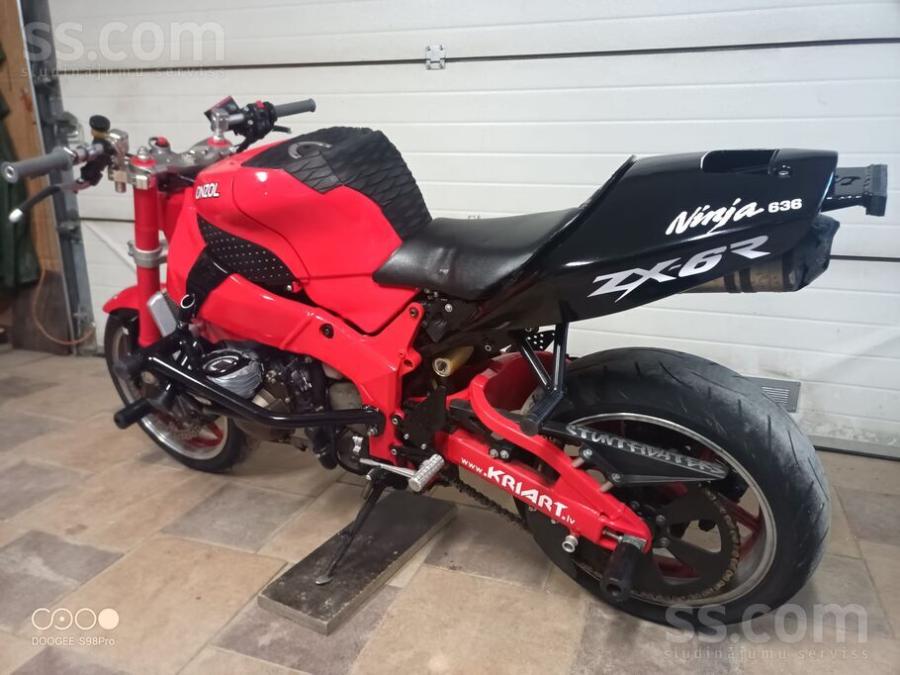 Kawasaki Zx-6R 2006 in Daugavpils, with an engine capacity of 0.64 L and mileage of 0 thousand km for 2700 €, photo 3 on AUTOMOTO.COM.LV