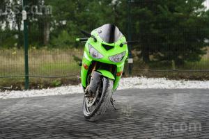Kawasaki Zx-6R 2006 in Riga, with an engine capacity of 0.60 L and mileage of 0 thousand km for 6790 €, photo 5 on AUTOMOTO.COM.LV