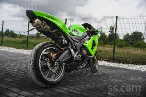 Kawasaki Zx-6R 2006 in Riga, with an engine capacity of 0.60 L and mileage of 0 thousand km for 6790 €, photo 8 on AUTOMOTO.COM.LV