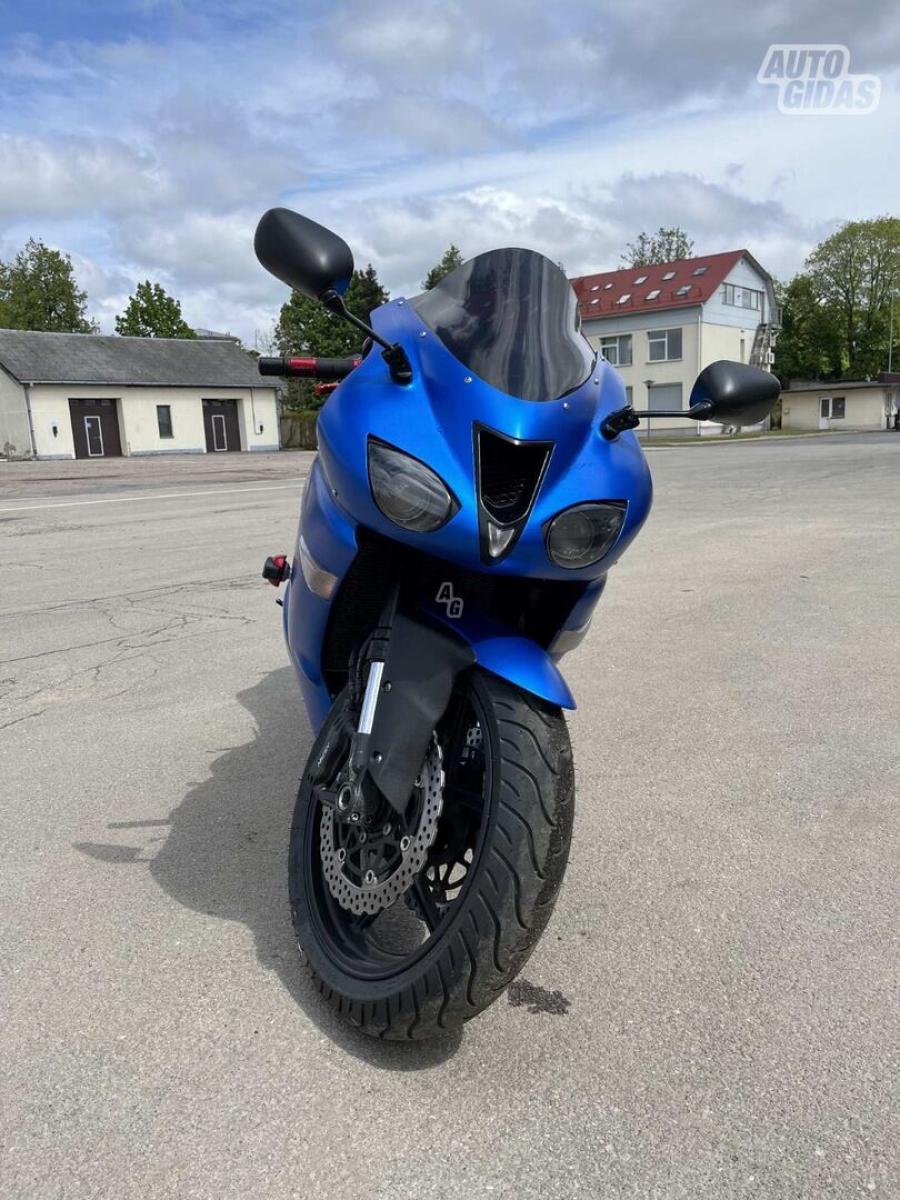 Kawasaki Zx-6R 2007 in Telschi, with an engine capacity of 0.00 L and mileage of 45 thousand km for 4500 €, photo 9 on AUTOMOTO.COM.LV