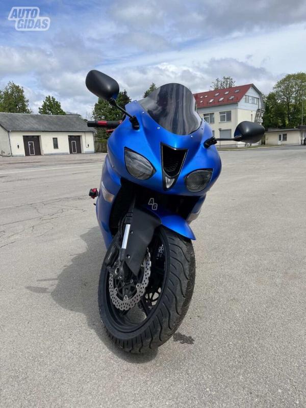 Kawasaki Zx-6R 2007 Telšiai, ar dzinēja tilpumu 0.00 L un nobraukumu 45 tūkst. km par 4500 €, foto 9 vietnē AUTOMOTO.COM.LV