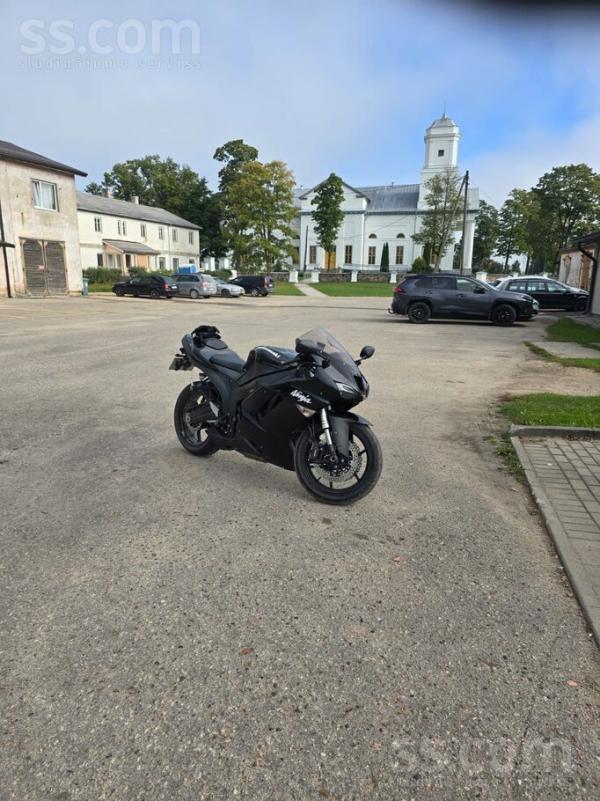 Kawasaki Zx-6R 2008 Rēzekne, ar dzinēja tilpumu 0.60 L un nobraukumu 0 tūkst. km par 4300 €, foto 6 vietnē AUTOMOTO.COM.LV