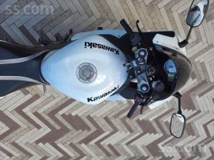 Kawasaki Zx-6R 2008 in Riga, with an engine capacity of 0.60 L and mileage of 0 thousand km for 4200 €, photo 6 on AUTOMOTO.COM.LV