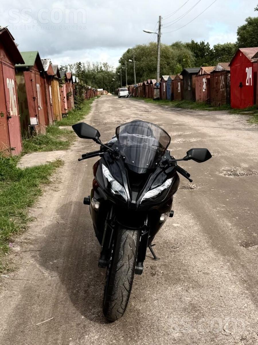 Кавасаки Zx-6R 2015 в Лиепая, объемом двигателя 0.64 л и пробегом 0 тыс. км за 7750 €, фото 3 на AUTOMOTO.COM.LV