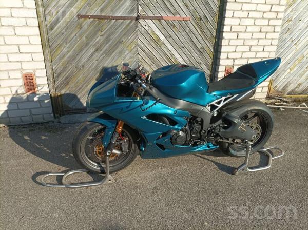 Kawasaki Zx-6R 2016 in Riga, with an engine capacity of 0.60 L and mileage of 0 thousand km for 8999 €, photo 2 on AUTOMOTO.COM.LV