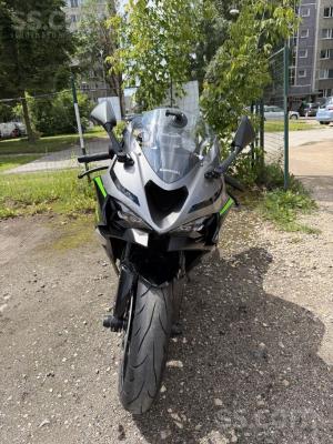 Kawasaki Zx-6R 2024 Rīga, ar dzinēja tilpumu 0.64 L un nobraukumu 0 tūkst. km par 10000 €, foto 4 vietnē AUTOMOTO.COM.LV