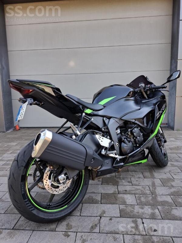 Кавасаки Zx-6R 2025 в Рига на AUTOMOTO.COM.LV Кавасаки Zx-6R 2025 в Рига, объемом двигателя 0.64 л и пробегом 0 тыс. км за 8500 €, фото 6 на AUTOMOTO.COM.LV