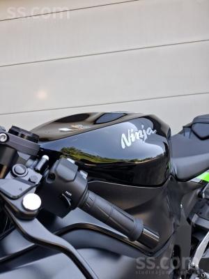 Kawasaki Zx-6R 2025 in Riga, with an engine capacity of 0.64 L and mileage of 0 thousand km for 8500 €, photo 10 on AUTOMOTO.COM.LV