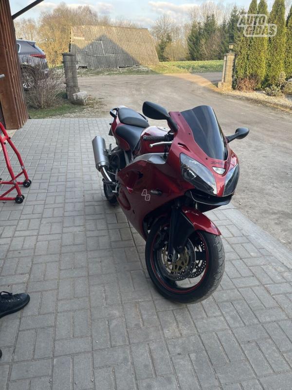 Red Kawasaki Zx-6R 2000 in Kaunas, with an engine capacity of 0.00 L and mileage of 48 thousand km for 2500 €, photo 2 on AUTOMOTO.COM.LV
