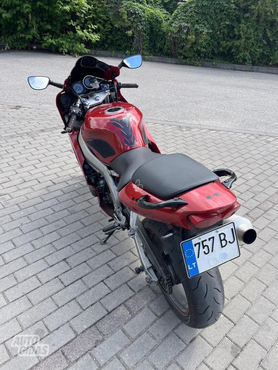 Red Kawasaki Zx-6R 2000 in Kaunas, with an engine capacity of 0.00 L and mileage of 48 thousand km for 2500 €, photo 7 on AUTOMOTO.COM.LV