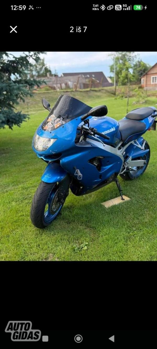 Blue Kawasaki ZX-9R 1999 in Pakruojis, with an engine capacity of 0.90 L and mileage of 0 thousand km for 1750 €, photo 3 on AUTOMOTO.COM.LV