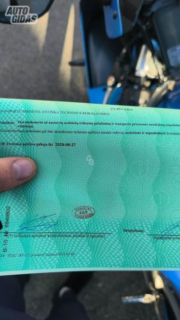 Zils Kawasaki ZX-9R 1999 Pakruojis, ar dzinēja tilpumu 0.90 L un nobraukumu 27 tūkst. km par 1300 €, foto 5 vietnē AUTOMOTO.COM.LV