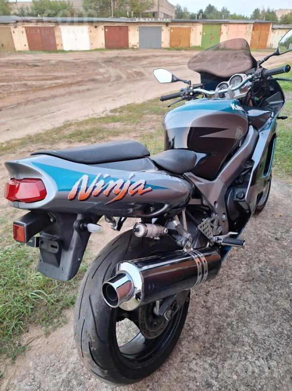 Kawasaki ZX-9R 1994 Daugavpils, ar dzinēja tilpumu 0.90 L un nobraukumu 0 tūkst. km par 1550 €, foto 7 vietnē AUTOMOTO.COM.LV