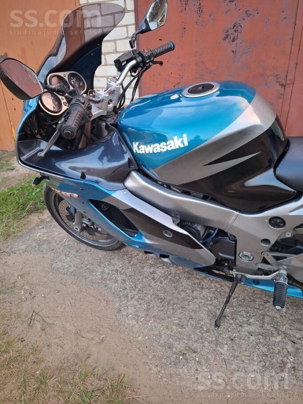 Kawasaki ZX-9R 1994 Daugavpils, ar dzinēja tilpumu 0.90 L un nobraukumu 0 tūkst. km par 1550 €, foto 8 vietnē AUTOMOTO.COM.LV