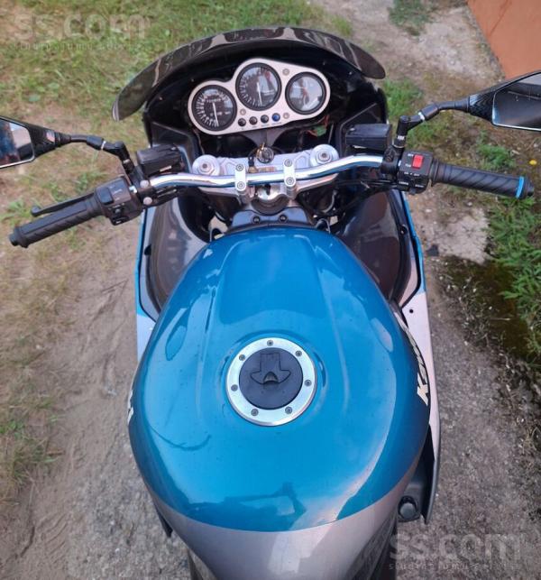 Kawasaki ZX-9R 1994 Daugavpils, ar dzinēja tilpumu 0.90 L un nobraukumu 0 tūkst. km par 1550 €, foto 9 vietnē AUTOMOTO.COM.LV