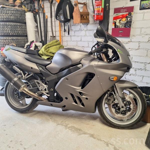 Кавасаки ZX-9R 1996 в Екабпилс, объемом двигателя 0.90 л и пробегом 0 тыс. км за 1600 €, фото 1 на AUTOMOTO.COM.LV