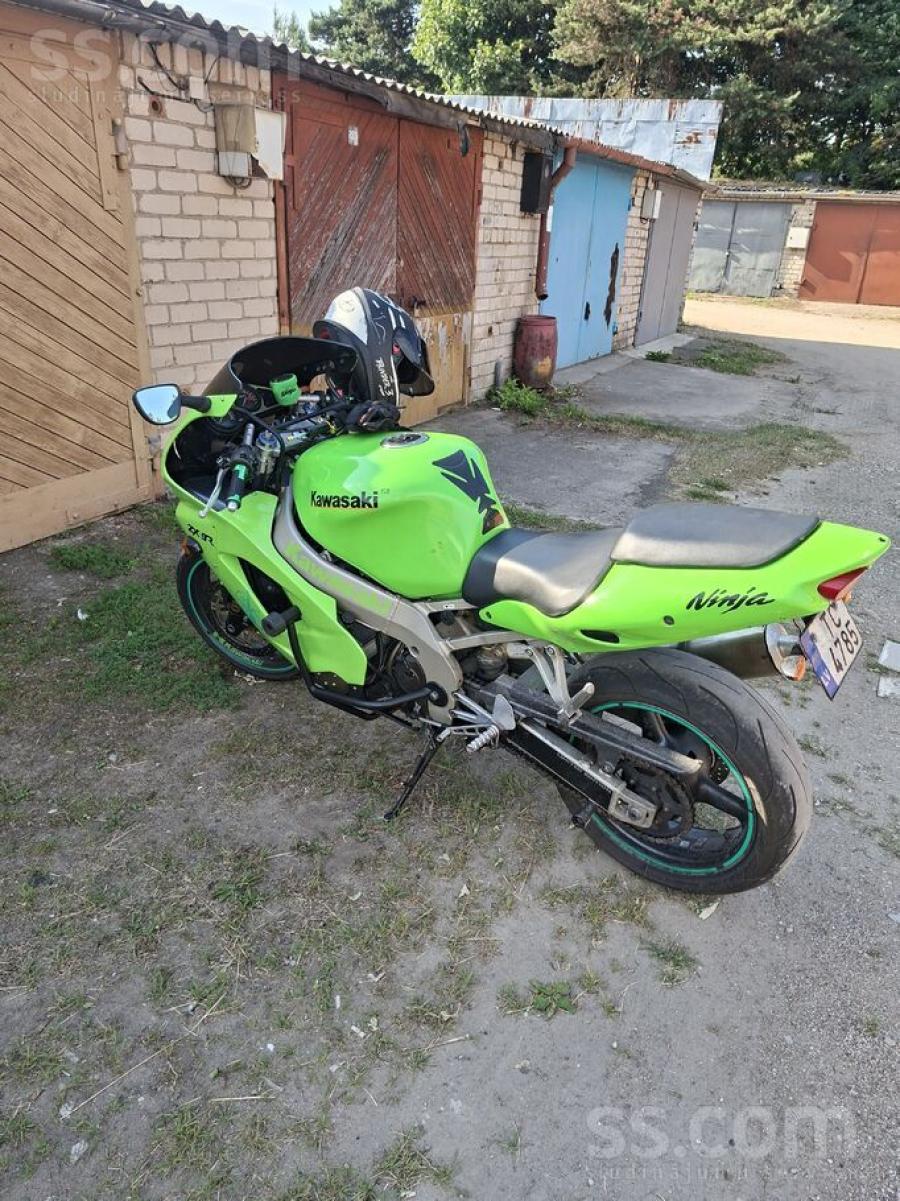 Кавасаки ZX-9R 1998 в Лиепая, объемом двигателя 0.90 л и пробегом 0 тыс. км за 1650 €, фото 5 на AUTOMOTO.COM.LV