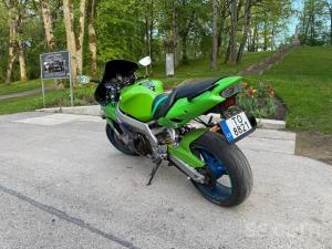 Кавасаки ZX-9R 1999 в Рига, объемом двигателя 0.90 л и пробегом 0 тыс. км за 2850 €, фото 3 на AUTOMOTO.COM.LV