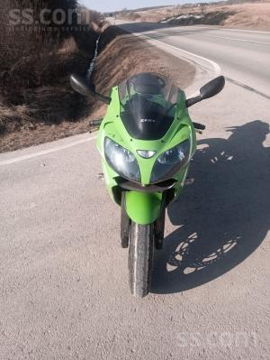 Kawasaki ZX-9R 2000 in Rezekne, with an engine capacity of 0.90 L and mileage of 0 thousand km for 1800 €, photo 3 on AUTOMOTO.COM.LV