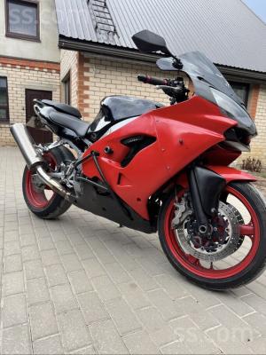 Kawasaki ZX-9R 2001 in Rezekne, with an engine capacity of 0.90 L and mileage of 0 thousand km for 2300 €, photo 3 on AUTOMOTO.COM.LV