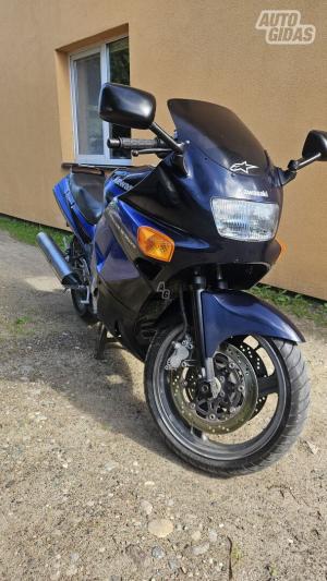 Kawasaki ZZR 600 1990 Klaipėda, ar dzinēja tilpumu 0.00 L un nobraukumu 0 tūkst. km par 450 €, foto 5 vietnē AUTOMOTO.COM.LV