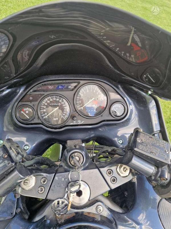 Melns Kawasaki ZZR 1993 Kuršėnai, ar dzinēja tilpumu 0.00 L un nobraukumu 72 tūkst. km par 1100 €, foto 6 vietnē AUTOMOTO.COM.LV