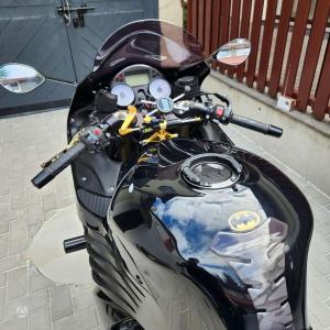 Черный Кавасаки ZZR 2007 в Укмерге, объемом двигателя 1.40 л и пробегом 71 тыс. км за 5600 €, фото 9 на AUTOMOTO.COM.LV