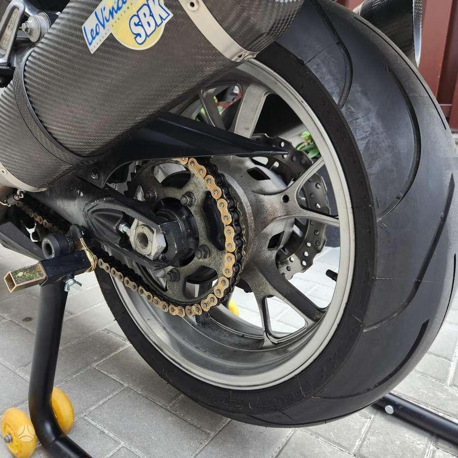 Черный Кавасаки ZZR 2007 в Укмерге, объемом двигателя 1.40 л и пробегом 71 тыс. км за 5600 €, фото 11 на AUTOMOTO.COM.LV