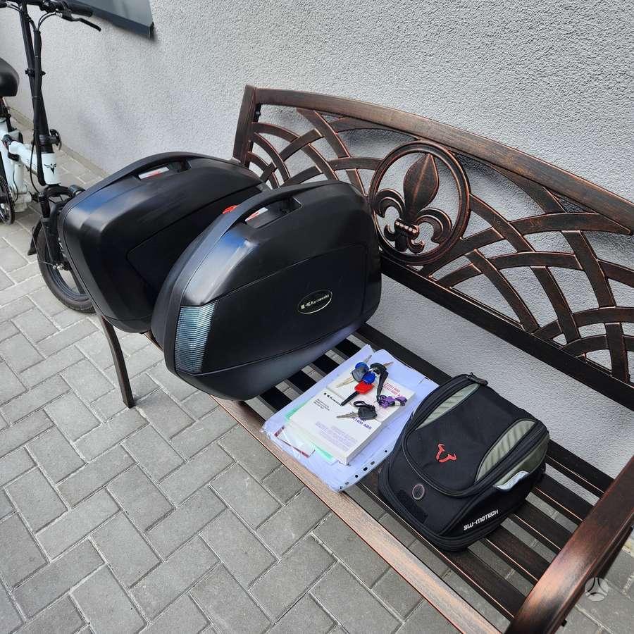 Черный Кавасаки ZZR 2007 в Укмерге, объемом двигателя 1.40 л и пробегом 71 тыс. км за 5600 €, фото 12 на AUTOMOTO.COM.LV